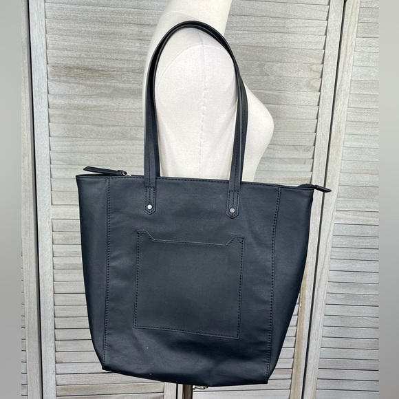 Universal Thread | Bags | Universal Thread Large Faux Leather Tote Bag ...
